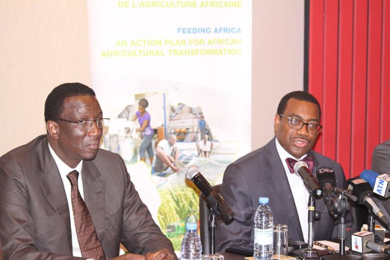 LA CONFERENCE DE DAKAR APPELEE A ELABORER UN AGENDA DE TRANSFORMATION ...